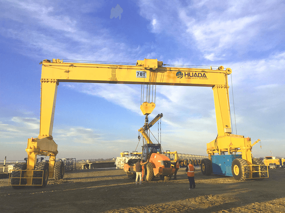 Straddle Carrier Crane Manufacturer | Huada Heavy Industry
